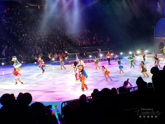 Disney on Ice: Mickey's Search Party ⋆ Exploring Domesticity